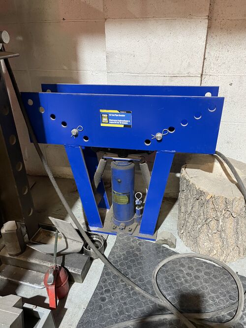 Pipe bender (Power Fist 12 ton hydraulic) ID:163 - Protospace Wiki